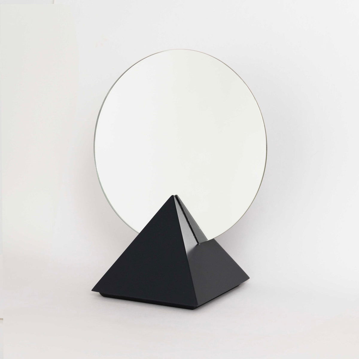 Mirror Black Pyramid – Design Georgia